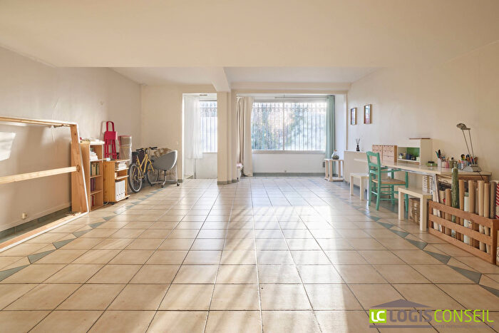 Appartement 2 pièces à Bourg-la-Reine, Lakanal, à vendre