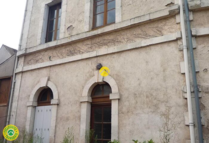 Appartement à vendre - Tournon-Saint-Martin - 9 pièces - 5 chambres