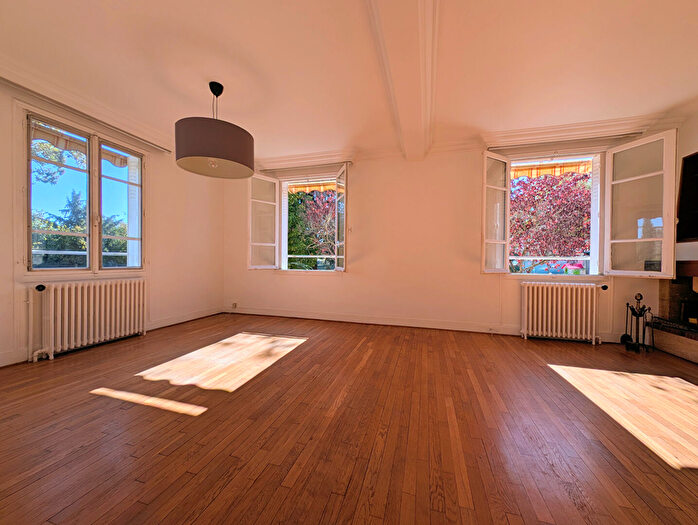 Maison 5 pièces à vendre - Le Mesnil-le-Roi