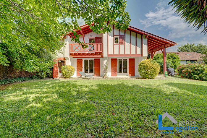 Hendaye, Plage, Sopite, Aguerria, Corniche : Maison 5 pièces à vendre