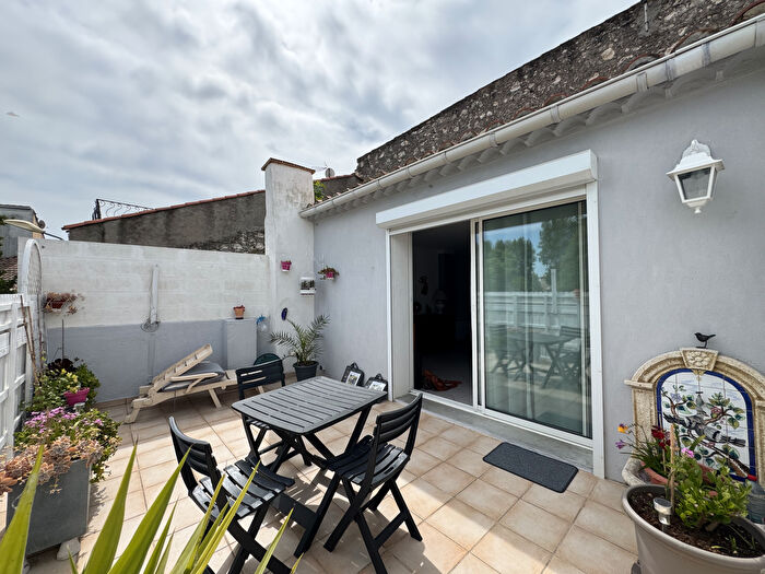 Maison à vendre - Coursan - 4 pièces - 2 chambres