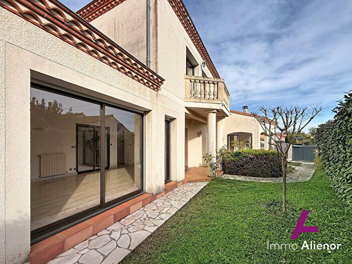 Maison à vendre - Mérignac - 5 pièces - 4 chambres