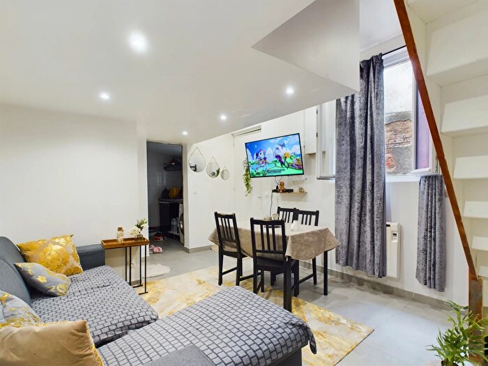 Maison à vendre - Vitry-sur-Seine, Port à lAnglais, Zone dactivité - 5 pièces - 3 chambres