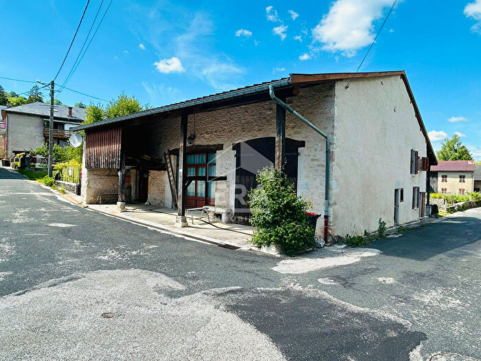 Maison 6 pièces à Corcelles, à vendre