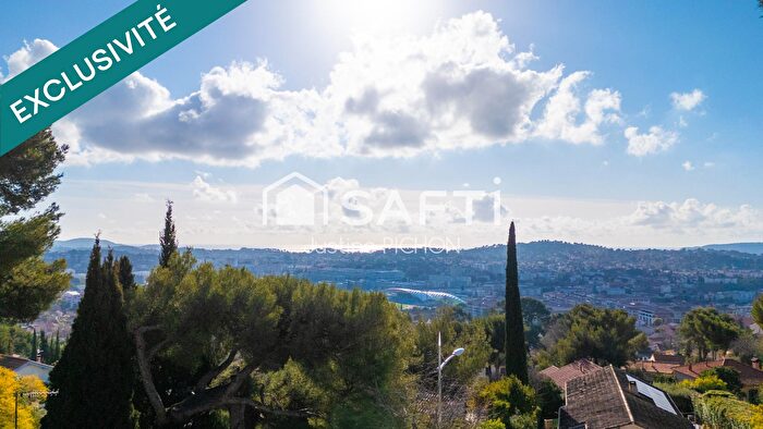 Maison à vendre - Toulon, Haute-ville - 6 pièces - 5 chambres