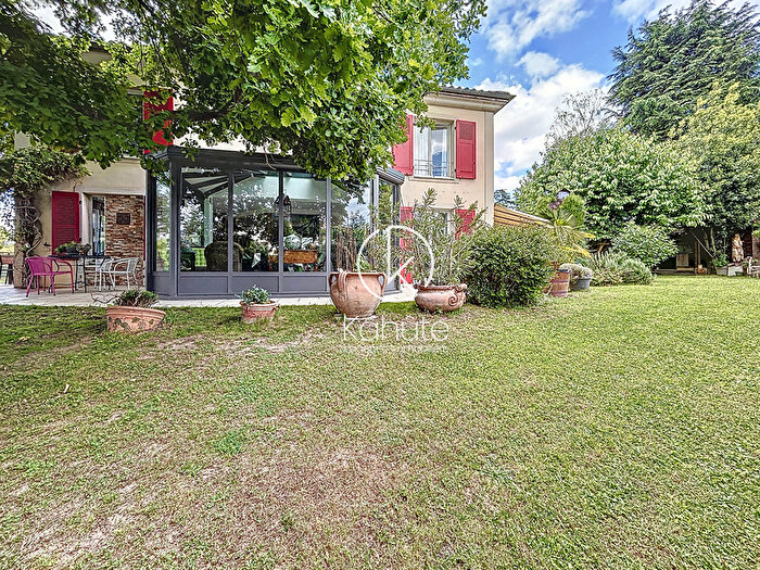Maison 6 pièces à Chasselay, à vendre