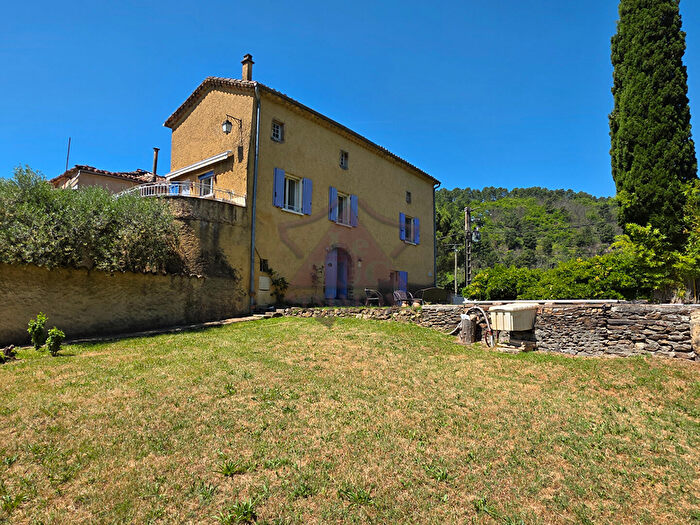 Maison 7 pièces à Le Martinet, à vendre