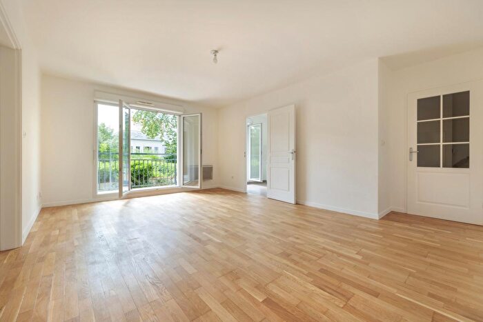 Chatou, Sud : Appartement 4 pièces à vendre