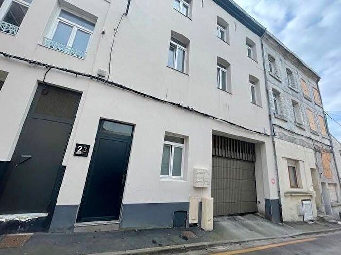 Appartement à louer - Centre Ville, Béthune - 1 pièce