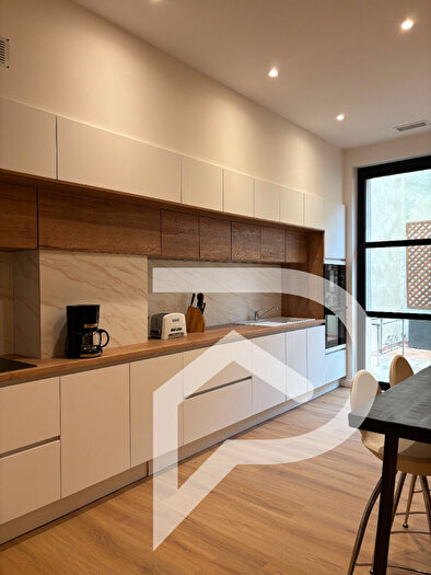 Appartement à louer - Sète, Centre-ville - 4 pièces - 3 chambres