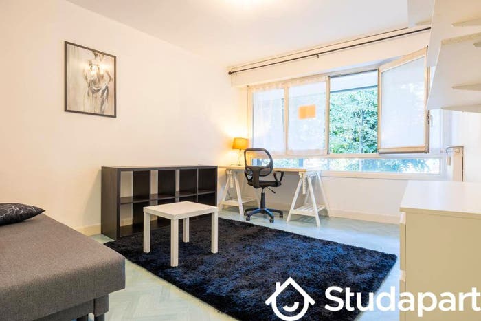 Appartement 1 pièce à Centre Ville, Reims, à louer
