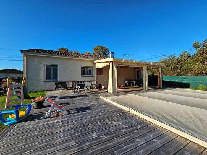 Maison à vendre - Saint-Yzan-de-Soudiac - 5 pièces - 3 chambres