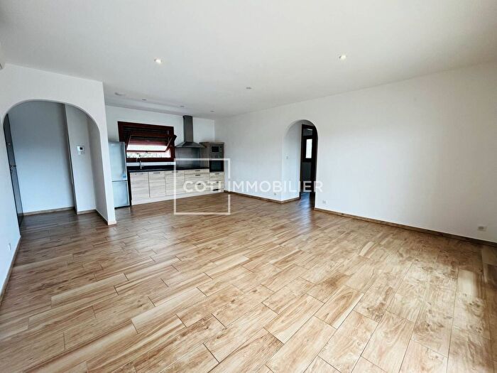 Appartement à louer - Olmeto - 3 pièces - 2 chambres