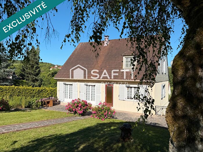 Villiers-Saint-Denis : Maison 5 pièces à vendre