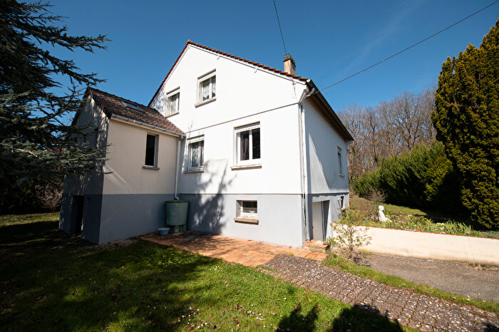 Maison à vendre - Saint-Sébastien-de-Morsent - 7 pièces - 5 chambres