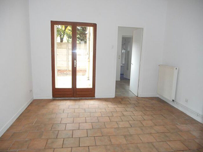 Appartement à louer - Reims, Centre-ville - 2 pièces - 1 chambre