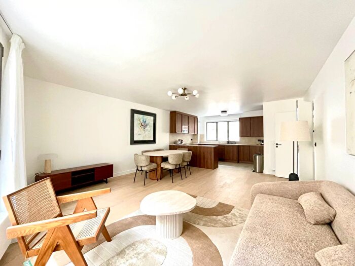 Appartement à vendre - Paris e , Dauphine - 4 pièces - 2 chambres