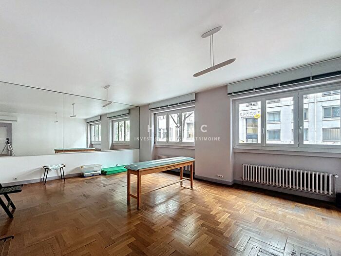 Appartement à vendre - Lyon e , Mutualité, Préfecture, Moncey - 5 pièces - 4 chambres