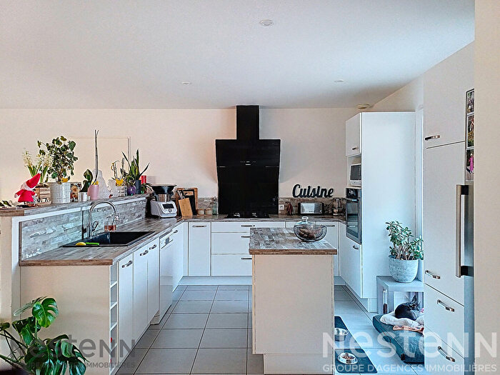 Maison à vendre - Pisany - 4 pièces - 3 chambres