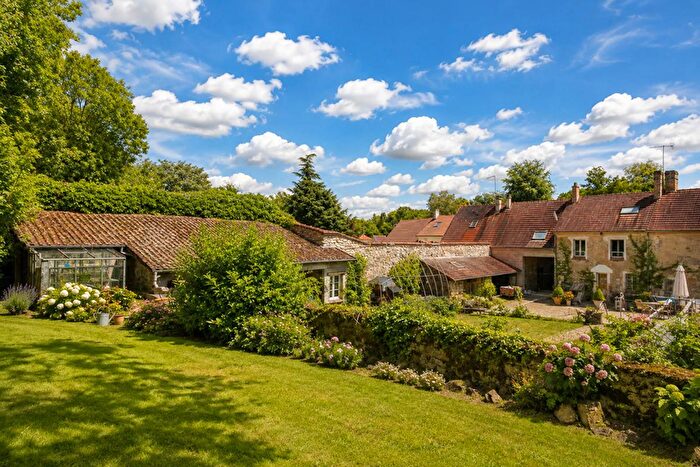 Mareuil-sur-Ourcq : Maison 7 pièces à vendre