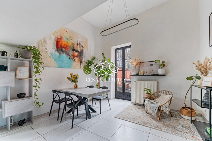 Appartement à vendre - Lyon e , Champvert, Gorge de Loup - 4 pièces - 2 chambres