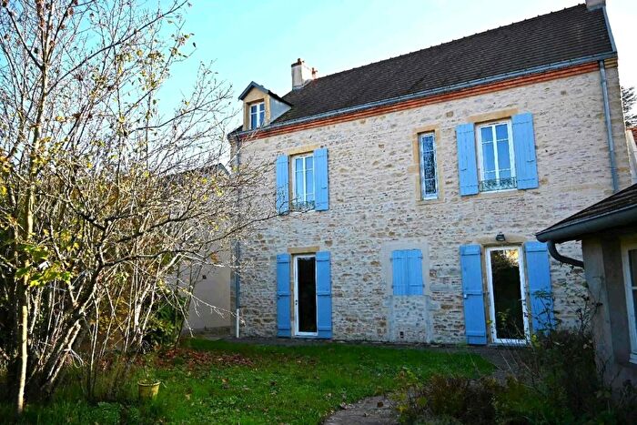Maison à vendre - Gueugnon - 12 pièces - 6 chambres