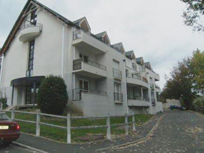 Appartement à louer - Tours, Sainte-Radegonde, IUT - 1 pièce