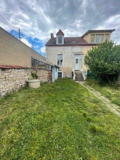 Maison à louer - Montcourtais, Montluçon - 3 pièces - 2 chambres