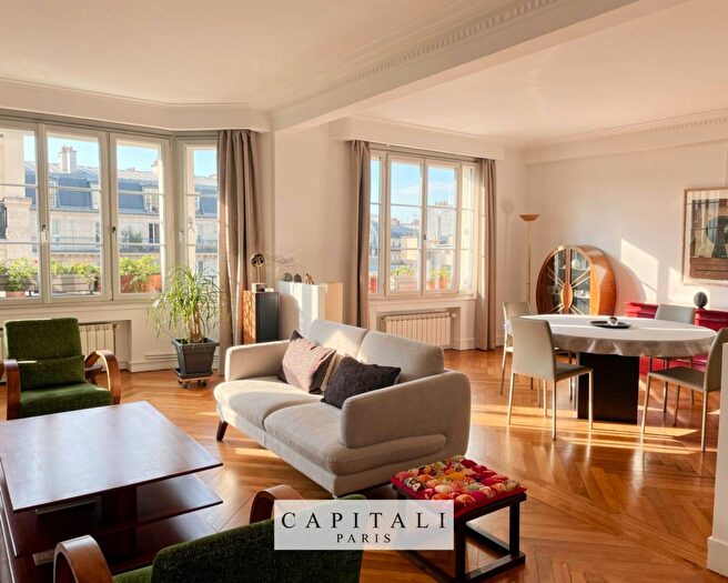 Appartement à louer - Clichy-Trinité, Paris ème arrondissement - 4 pièces - 3 chambres