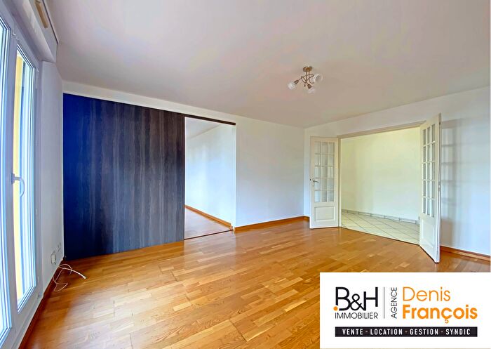 Appartement à vendre - Sélestat - 4 pièces - 3 chambres