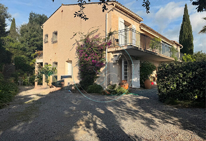Maison à vendre - Grimaud - 6 pièces - 5 chambres