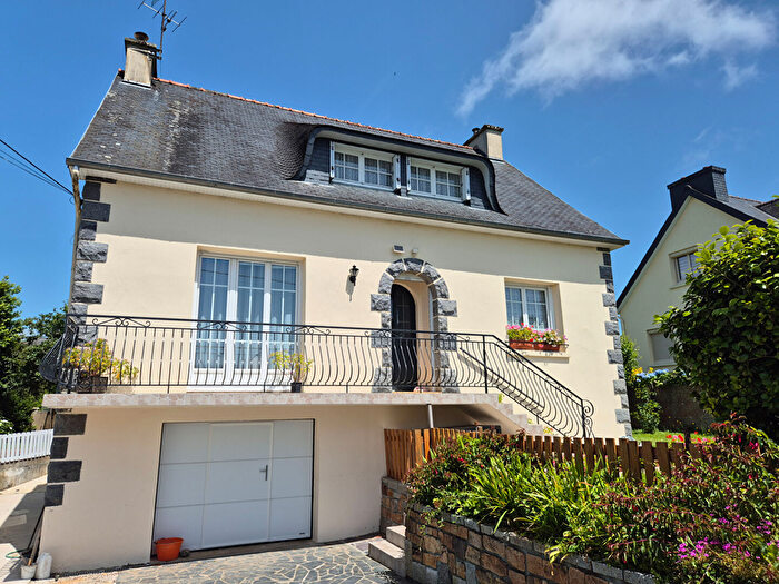 Maison 6 pièces à Callac, à vendre