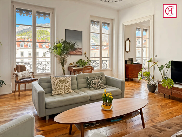 Appartement à vendre - Grenoble, Centre-ville - 6 pièces - 3 chambres