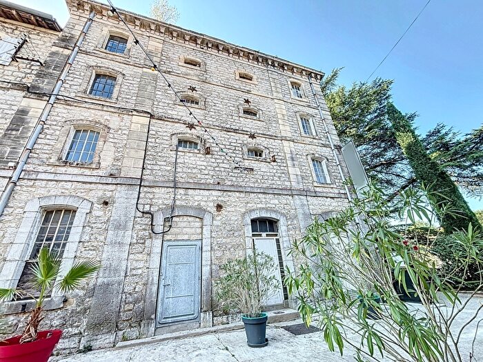 Maison à vendre - Ruoms - 5 pièces - 3 chambres