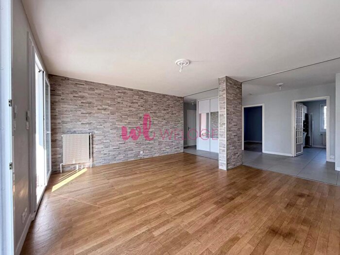 Appartement à vendre - Villeurbanne, Doua - 4 pièces - 3 chambres