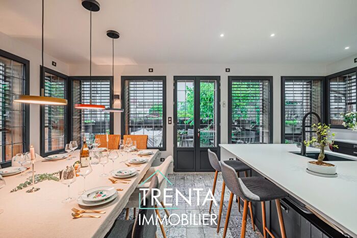 Maison à vendre - Saint-Gervais - 8 pièces - 7 chambres