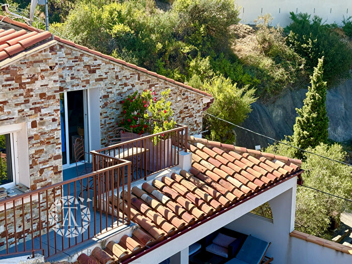 Maison à vendre - Cerbère - 10 pièces - 5 chambres