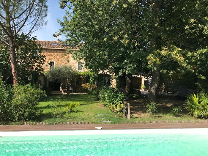 Maison à vendre - Vaison-la-Romaine - 6 pièces - 5 chambres