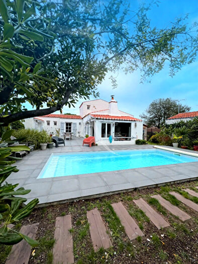 Maison à vendre - Noirmoutier-en-lîle, Centre-ville, Cinq Chemins - 6 pièces - 3 chambres