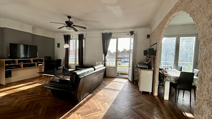 Maisons à vendre et appartements à louer - 1