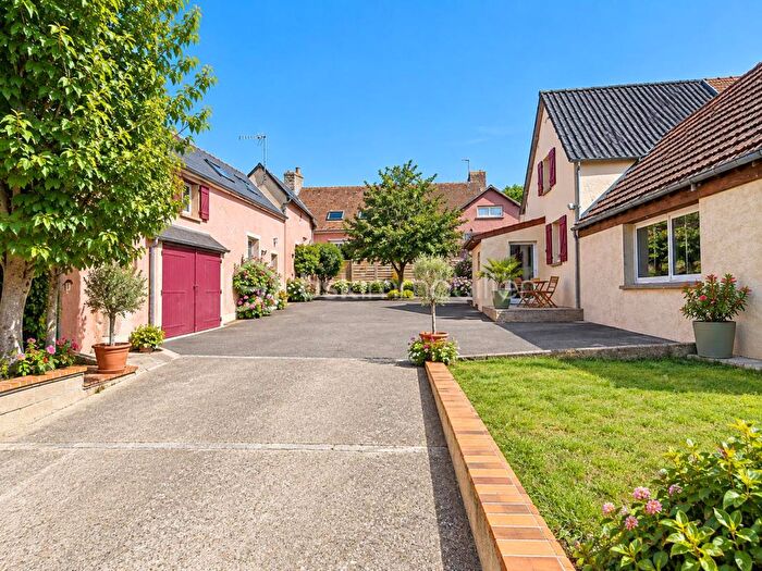 Maison 11 pièces à Rambouillet, Villeneuve, Hippodrome, à vendre