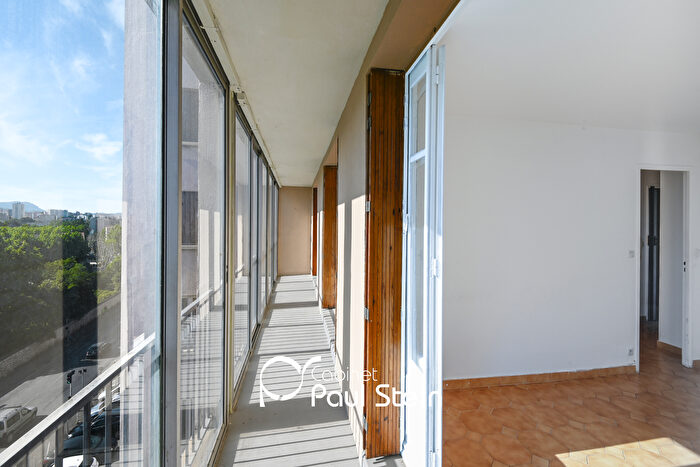 Appartement à vendre - Marseille e , Bon Secours - 3 pièces - 2 chambres