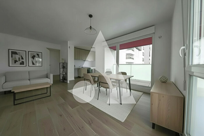 Appartement à vendre - Évry, Centre-ville - 4 pièces - 3 chambres