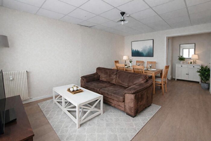 Appartement à vendre - Saint-Brieuc - 4 pièces - 3 chambres