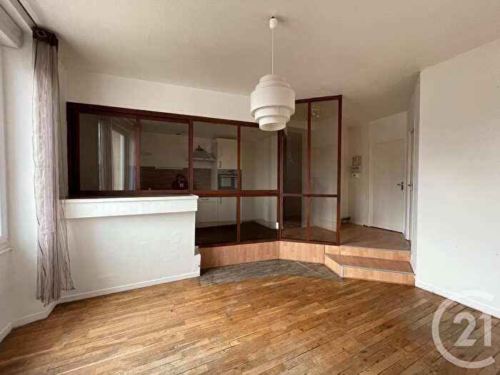 Appartement à louer - Épinal, Champ du Pin - 2 pièces - 1 chambre