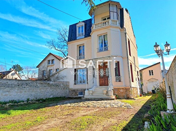 Mériel - Maison 7 pièces à vendre