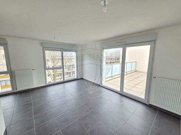 Appartement à louer - Villefranche-sur-Saône, Centre-ville - 3 pièces - 2 chambres