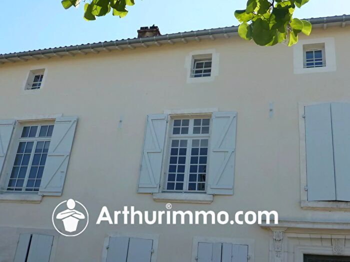 Appartement à vendre - Saint-Jean-dAngély - 3 pièces - 2 chambres