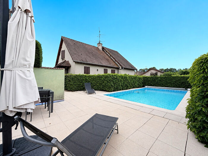 Izeure : Maison 6 pièces à vendre