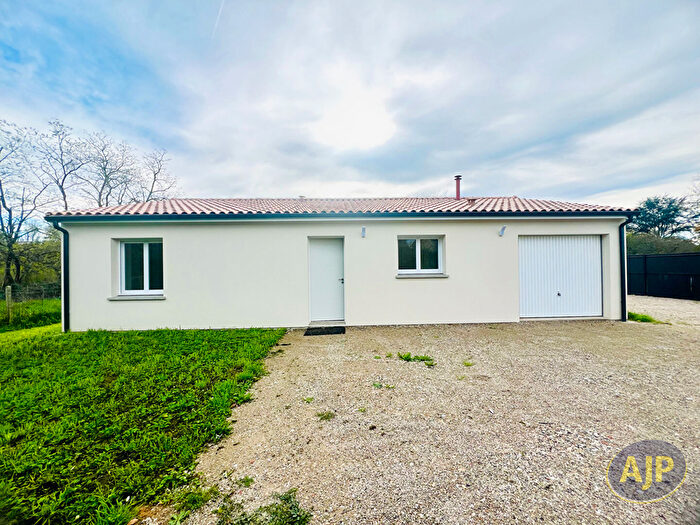 Maison à vendre - Saint-Denis-de-Pile - 4 pièces - 2 chambres